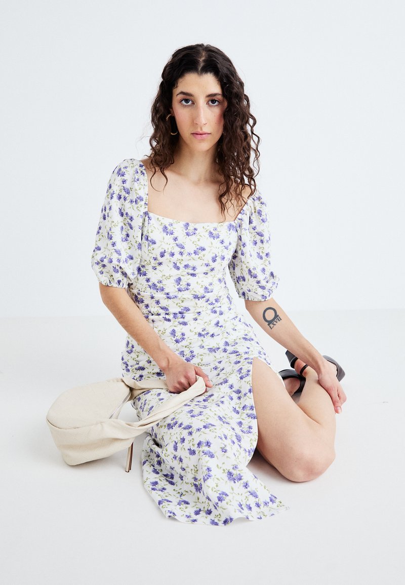 Gina Tricot PUFF SLEEVE MIDI - Freizeitkleid - cornflower/blau - Zalando.de