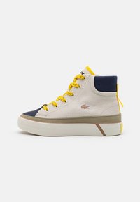 Lacoste GRIPSHOT CHILDREN TRAINERS - Zapatillas - off-white/navy/blanco - Zalando.es