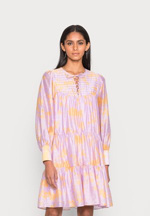 Second Female POPPI DRESS - Robe chemise - amparo blue/multicolore ...