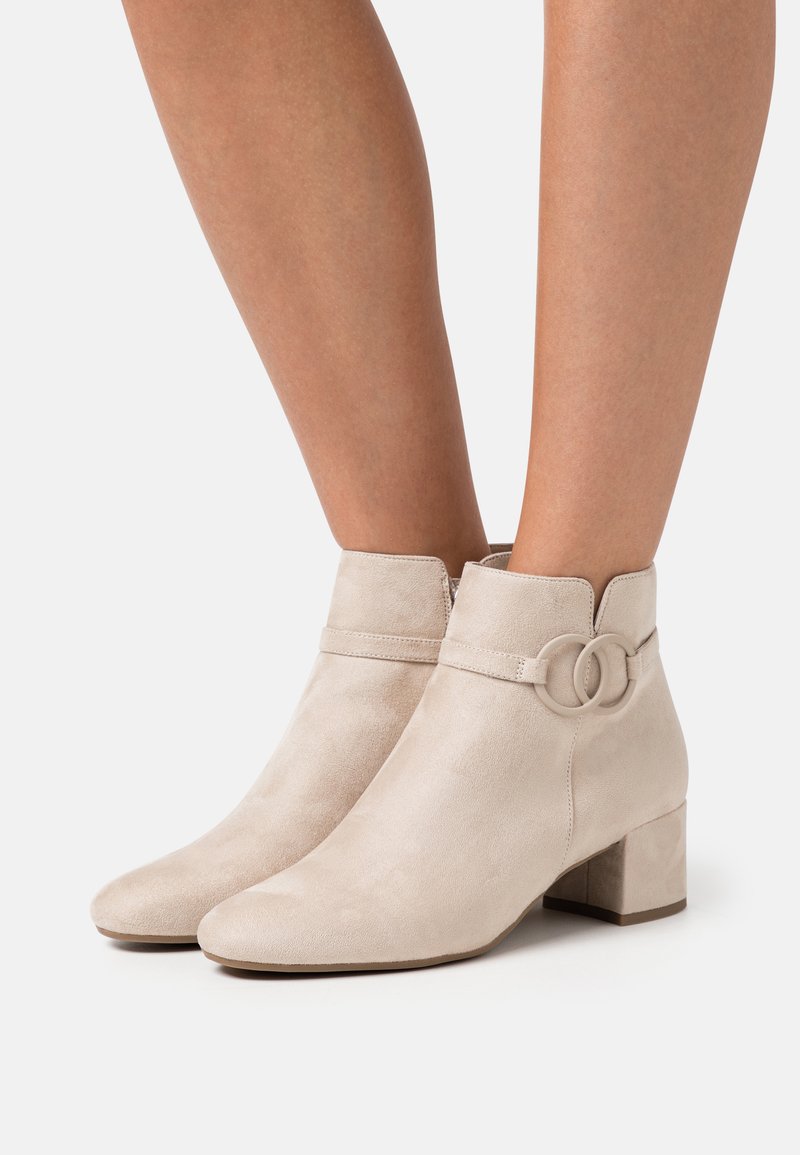 Tamaris Ankle boots - ivory/beige - Zalando.ie