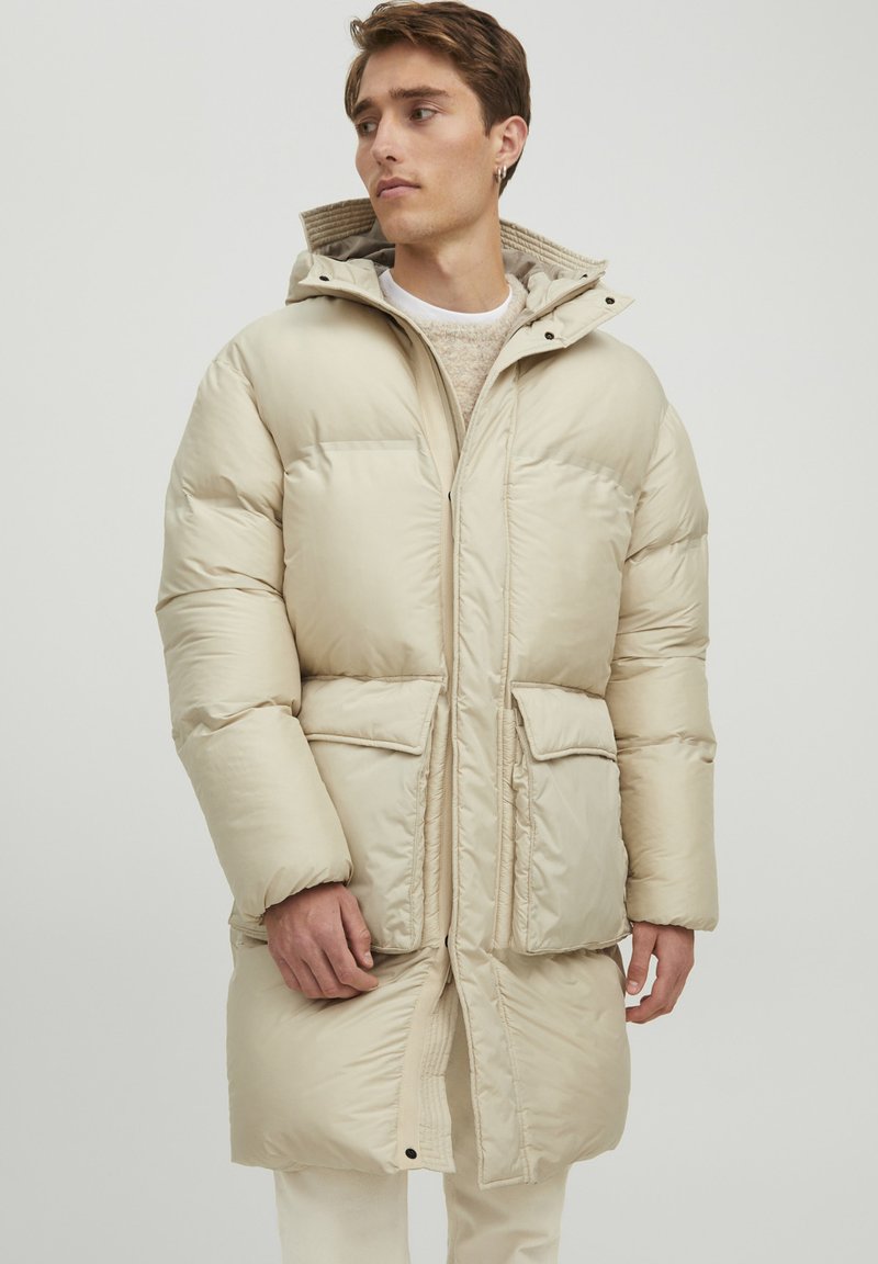 Jack & Jones LONG PUFFER JKT - Cappotto invernale - brown rice/beige ...