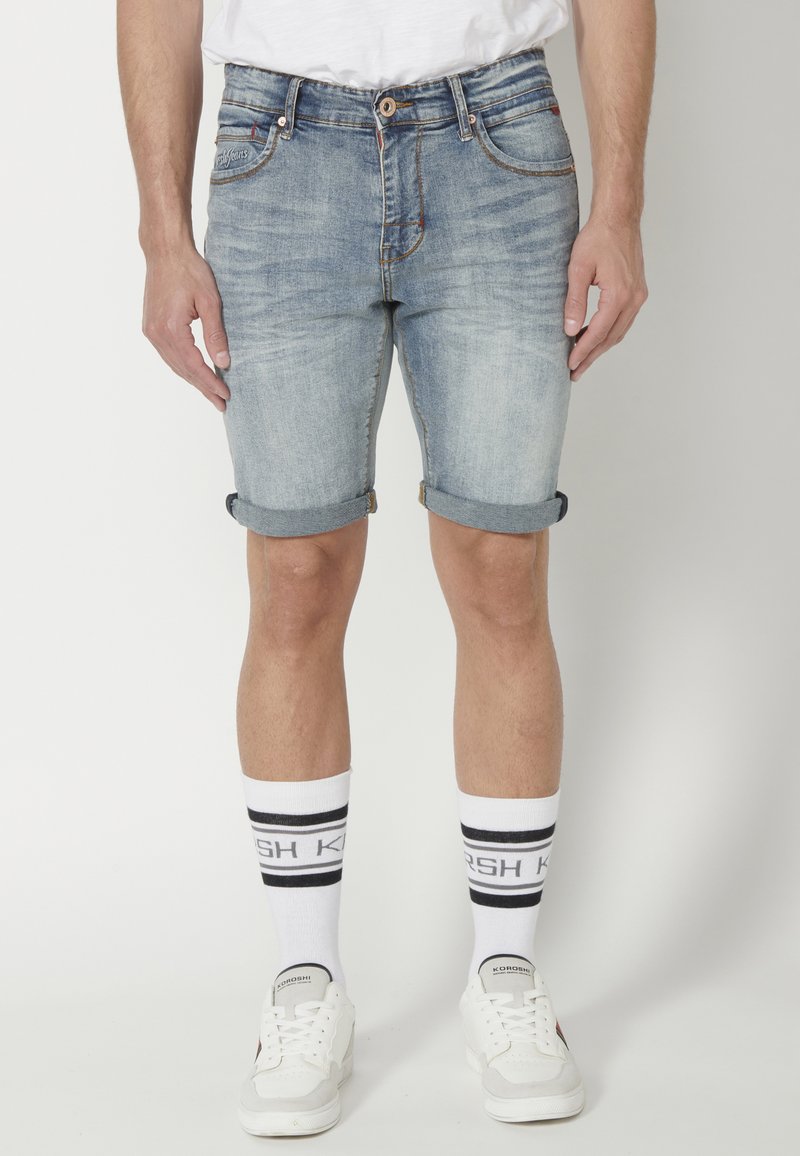 Koroshi BERMUDA COWBOY STRECTH - Jeans Shorts - azul cl light blue ...
