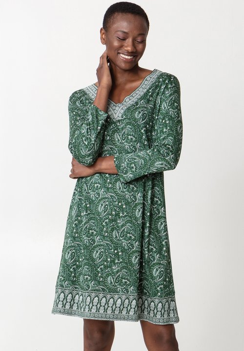 Avasta Tuunikad ja pluusid naistele veebis | ZALANDO