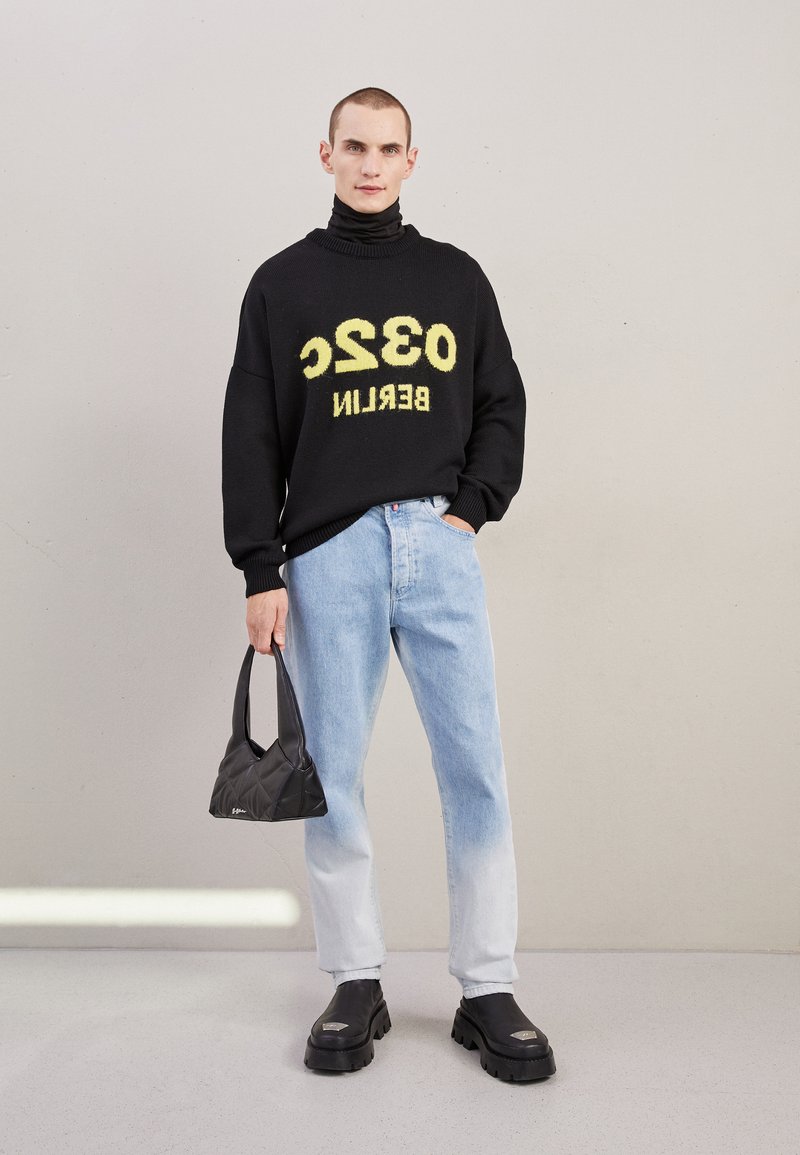 032c FUZZY SELFIE UNISEX - Jersey de punto - black/negro - Zalando.es