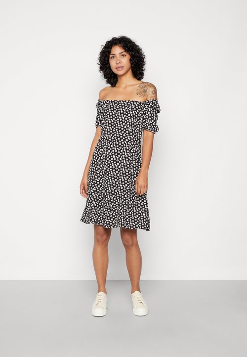 Urban Classics Ladies Smoked Off Shoulder Dress Robe De Jour Black