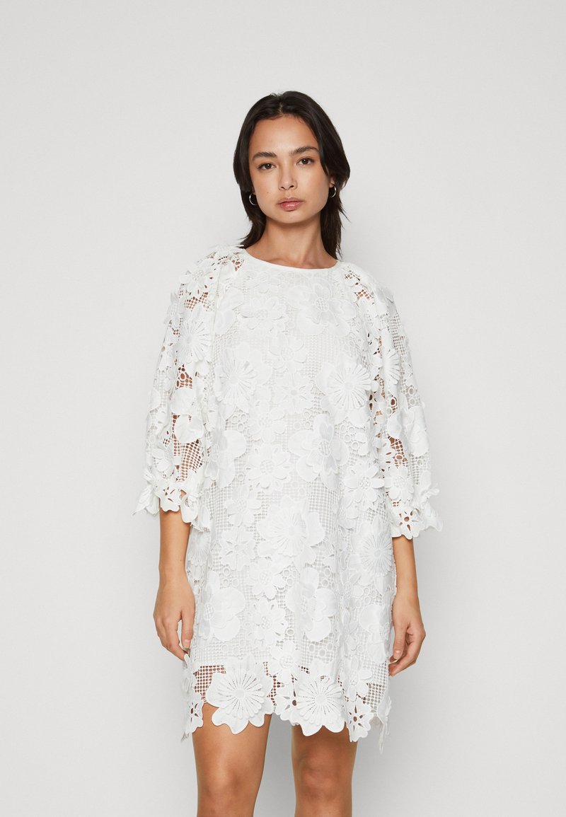 YAS Petite YASTREA 3/4 DRESS SHOW - Cocktail dress / Party dress - star ...