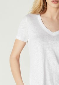 Falconeri V-NECK - T-shirt basique - white/blanc - ZALANDO.FR