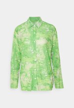 Henrik Vibskov SHORT SHIRT - Button-down blouse - green riddle/green ...