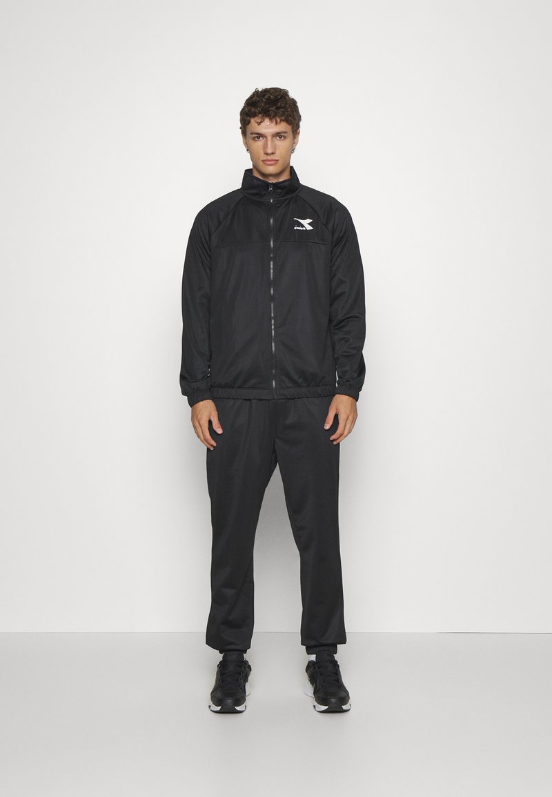 Diadora TRACKSUIT CORE - Tracksuit - black - Zalando.ie