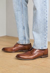 bugatti Smart lace-ups - cognac - (Pre-owned) - Zalando