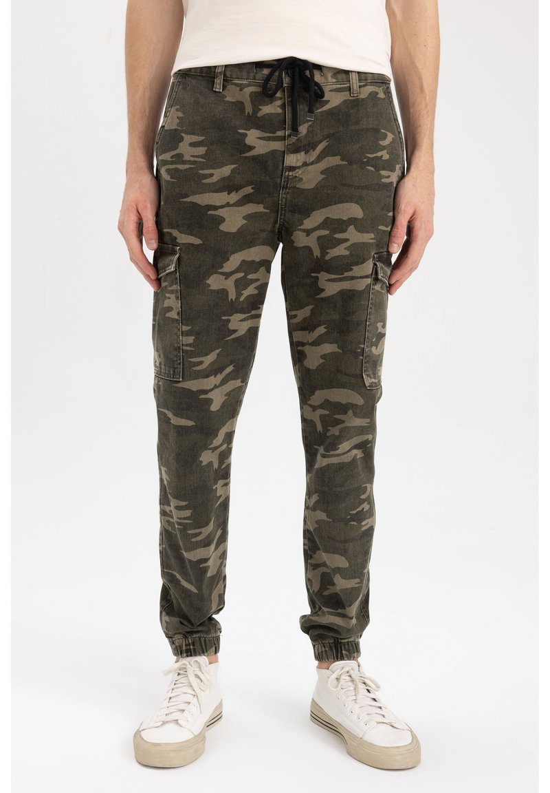 DeFacto REGULAR FIT - Cargo trousers - beige - Zalando.de