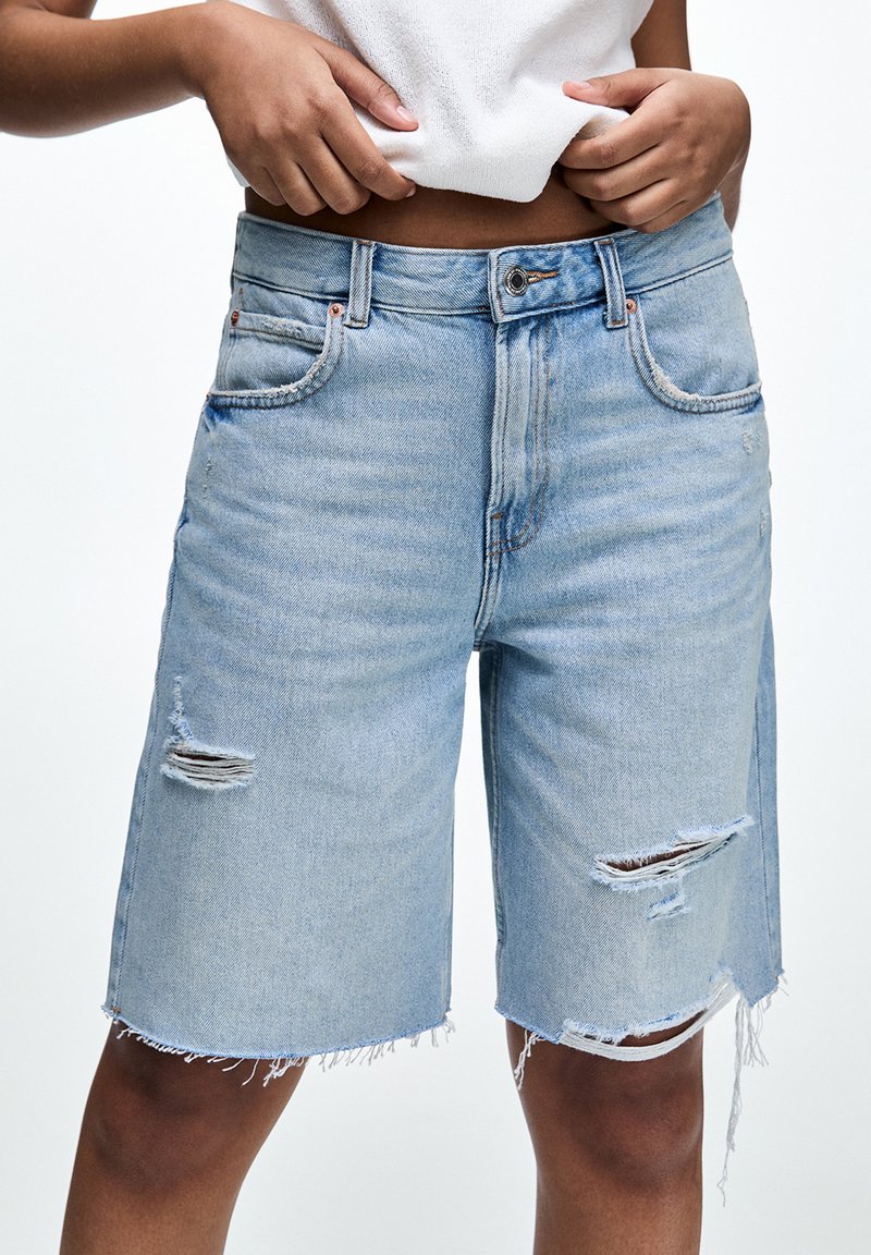 PULL&BEAR SKATER - BERMUDA - Denimshorts - light blue denim/lyseblå - Zalando.dk