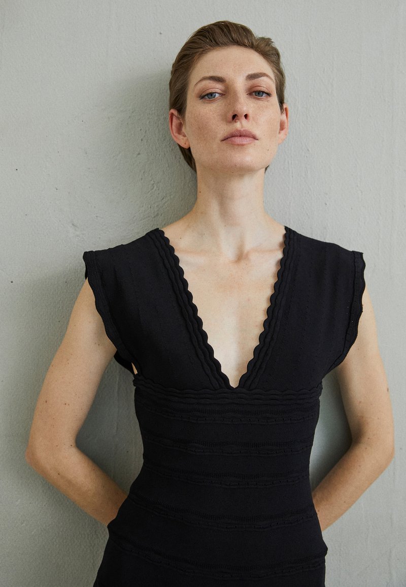 Victoria Beckham SLEEVELESS DRESS - Robe pull - black/noir - ZALANDO.CH
