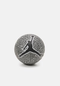 Jordan JORDAN SKILLS GRAPHIC MINI - Handball - wolf grey/black/grey ...