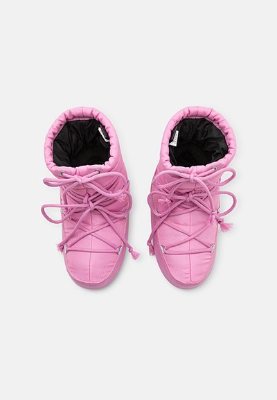 Moon Boot LIGHT LOW - Bottes de neige - pink/rose clair - ZALANDO.BE