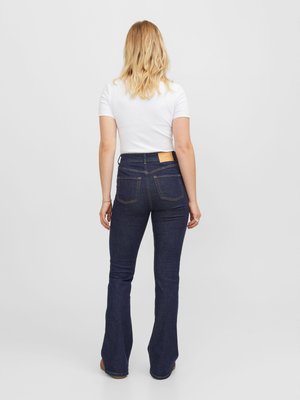 ONLY Tall ONLPAOLA - Flared Jeans - dark blue denim/donkerblauw - Zalando.nl