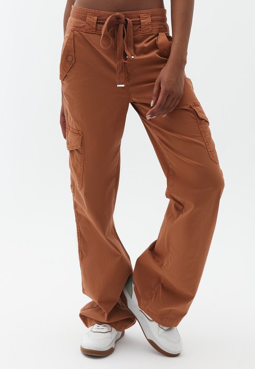 Tøj, sko & accessories online | Zalando