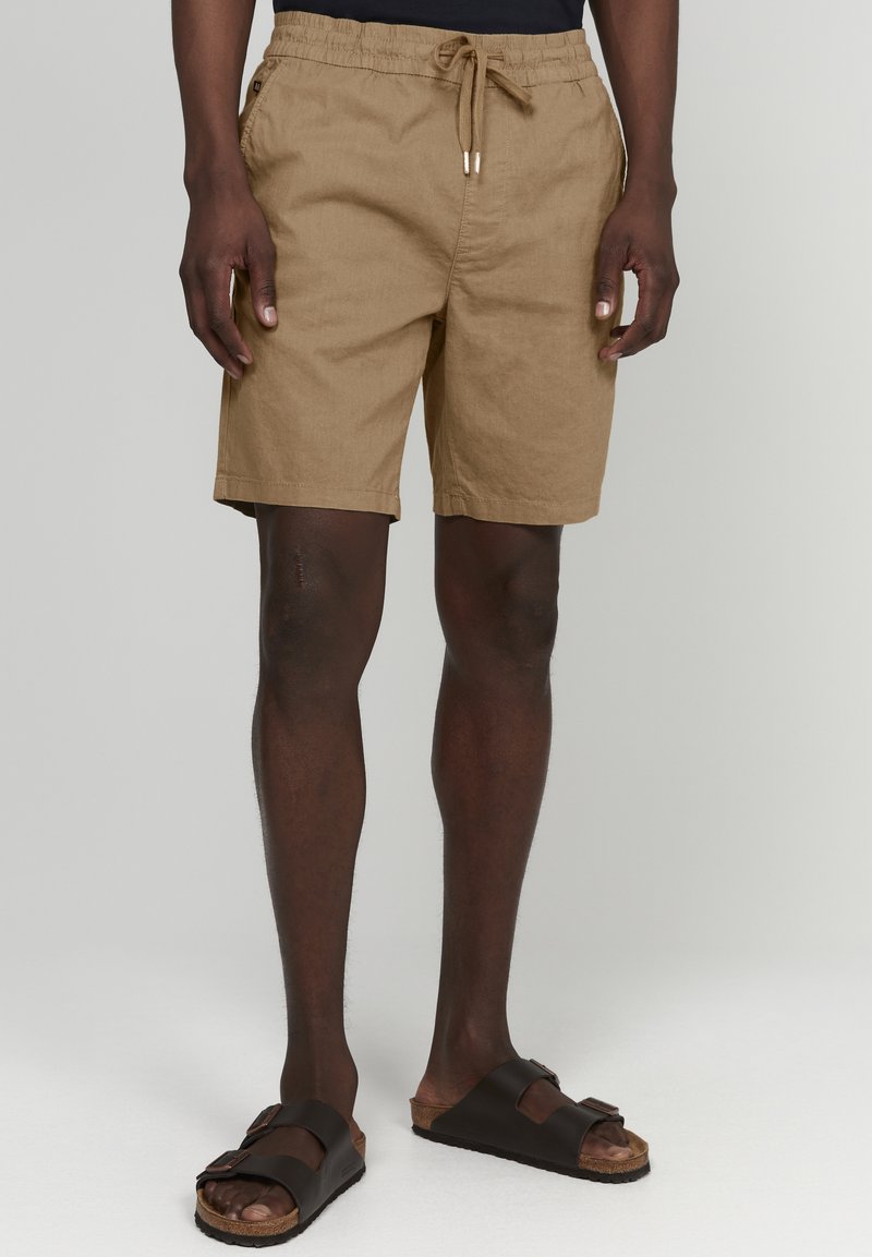 Matinique MABARTON - Shorts - khaki/olijfgroen - Zalando.nl