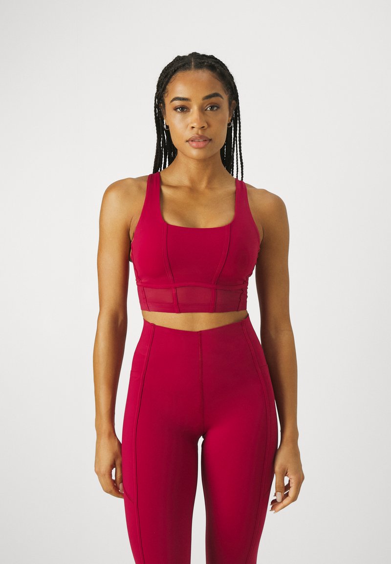 Sweaty Betty POWER CONTOUR CORSET - Sport-bh met medium support - vamp red/donkerrood - Zalando.nl