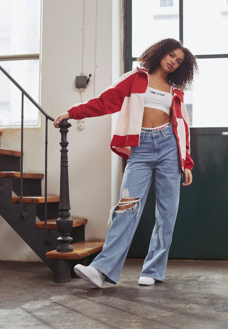 Tommy Jeans CHICAGO COLORBLOCK - Windbreaker - deep crimson/multi/red ...