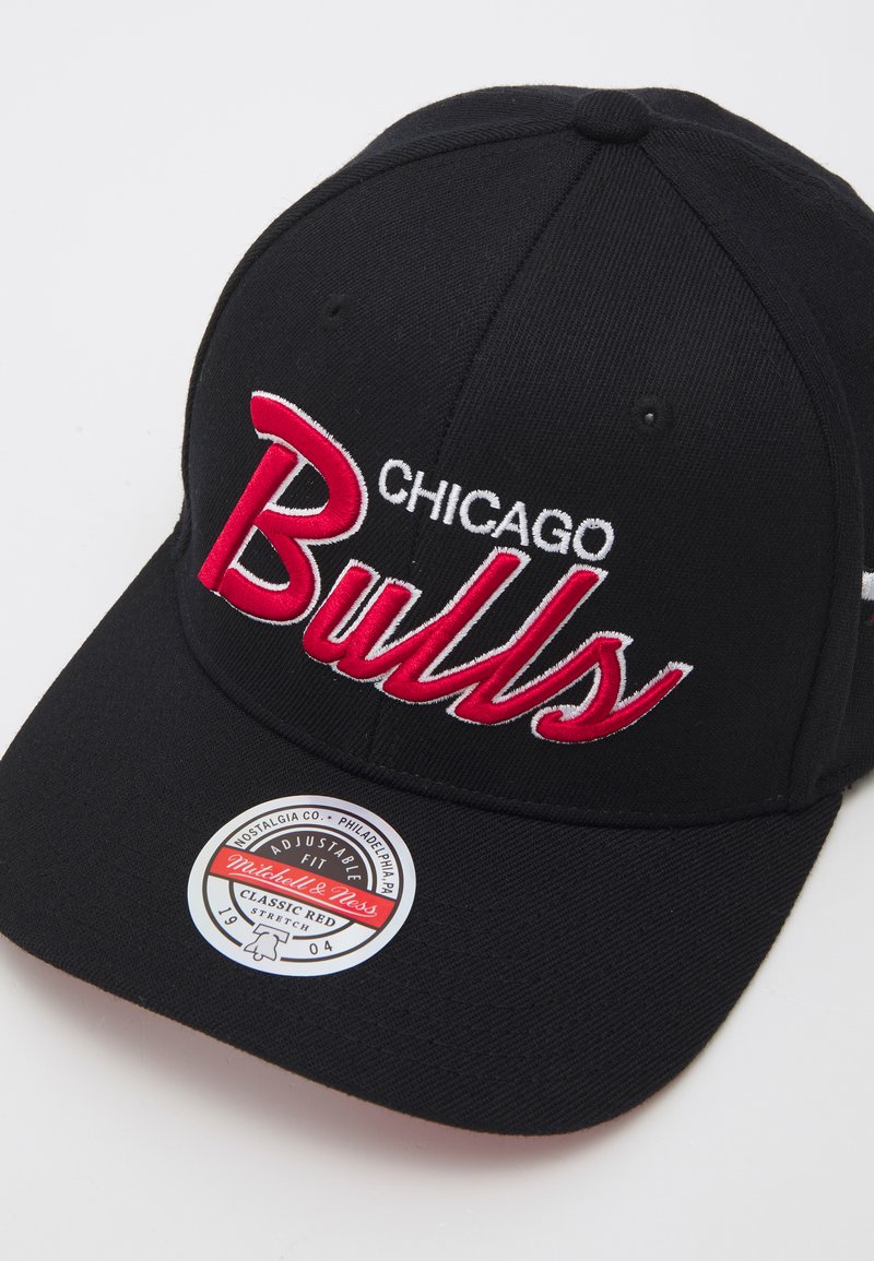 Mitchell & Ness NBA CHICAGO BULLS TEAM SCRIPT 2.0 STRETCH SNAPBACK ...