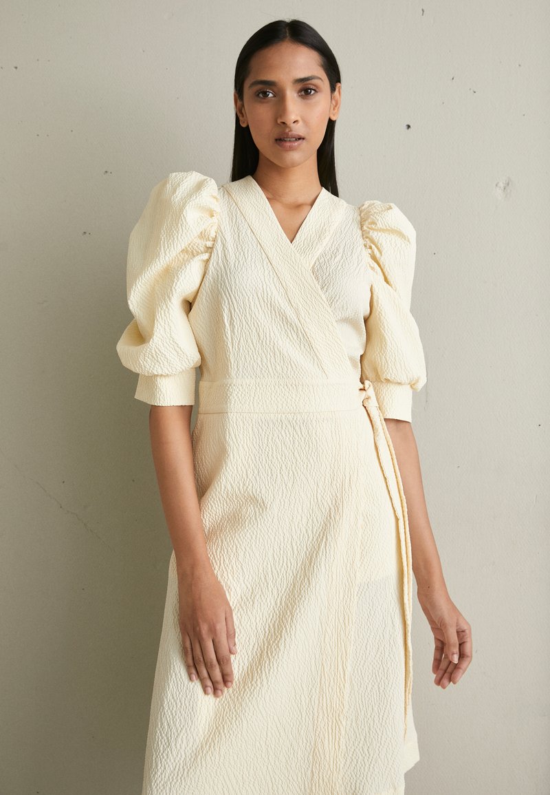 MUNTHE DENBIGH - Denní šaty - creme/špinavě bílá - Zalando.cz