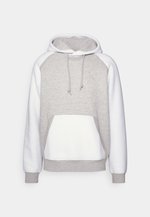 adidas Originals ESSENTIALS+ TREFOIL REVERSE - Pusa - medium grey ...