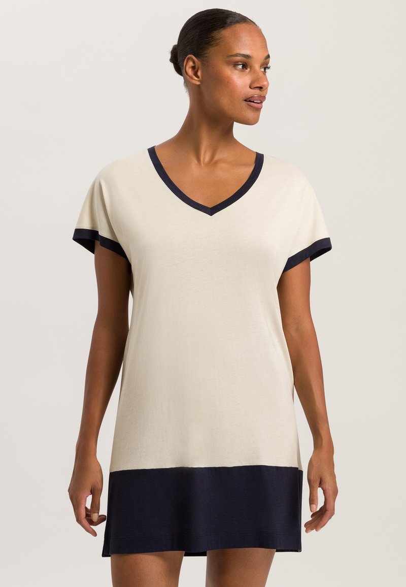 Hanro LAURA - Nachthemd - antique white/weiß - Zalando.de