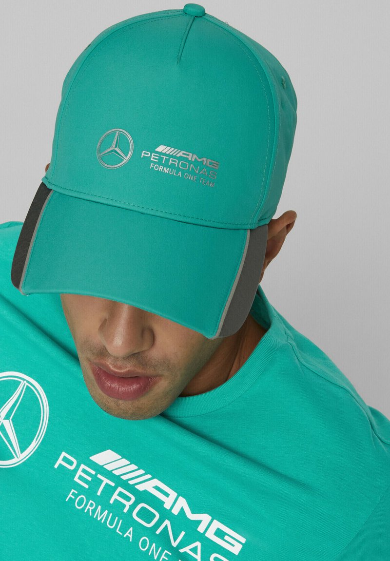 Puma AMG PETRONAS F1 MONOCHROME MOTORSPORT - Cap - spectra green/green ...