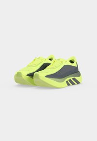 adidas Performance HYPERBOOST EDGE - Hardloopschoenen voor op de weg ...