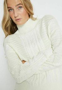 PEPPERCORN STRUCTURED HIGH NECK - Pullover - cloud dancer/blanc - ZALANDO.FR