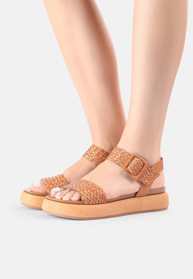 Inuovo Sandály Na Platformě Coconut Ccn Okrová Zalando Cz