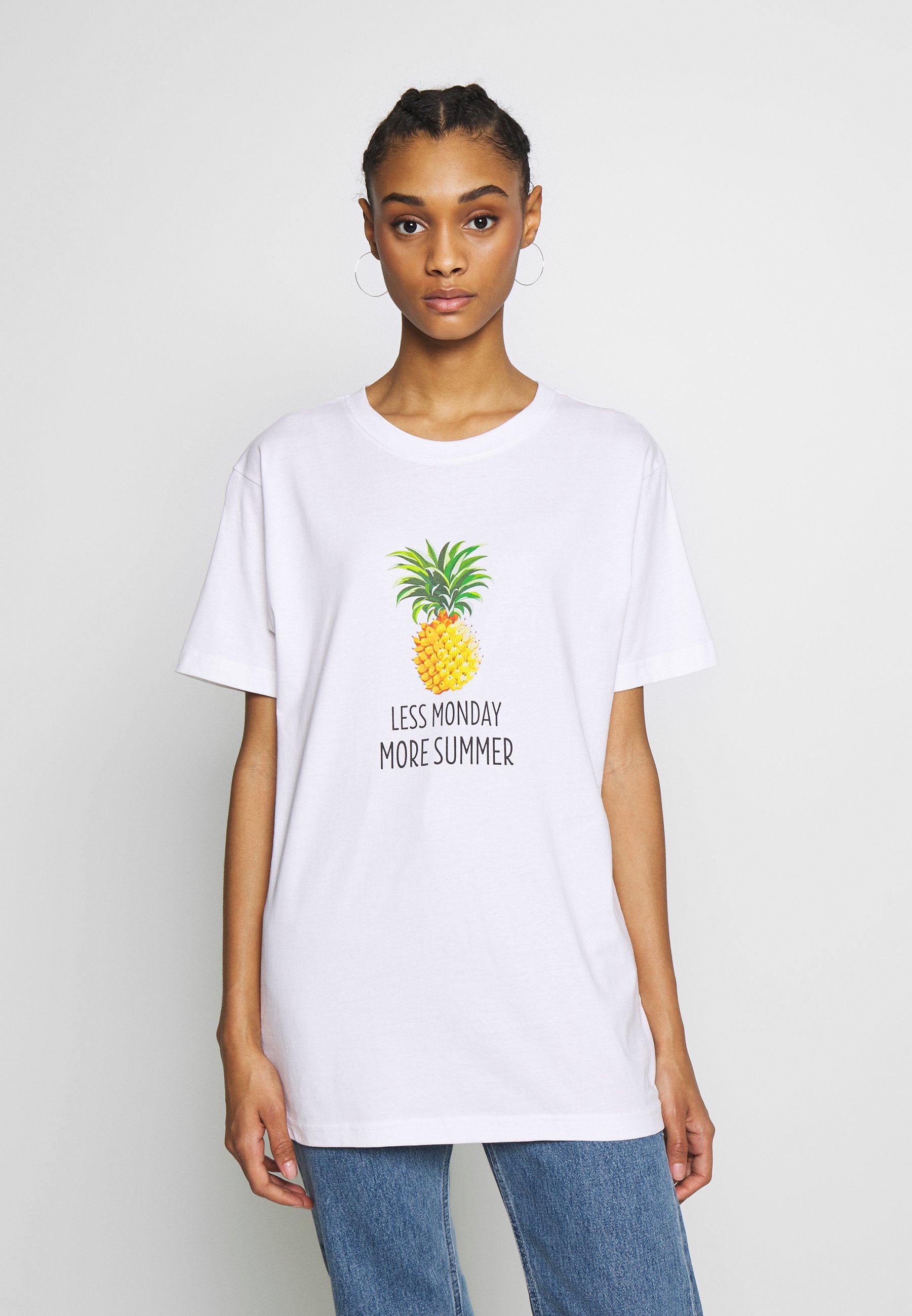 Mister Tee LADIES LESS MONDAY TEE - T-Shirt print - white/beige ...