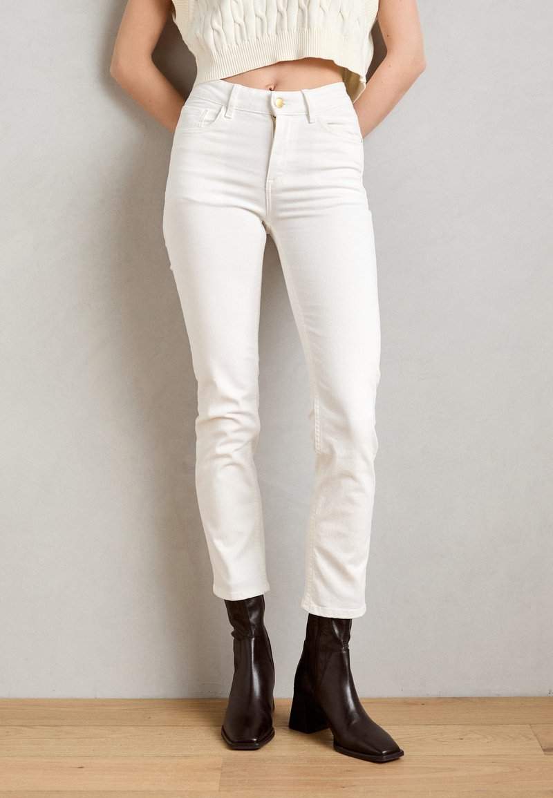 Lindex TROUSERS ALBA - Slim fit jeans - off white/crème - Zalando.nl