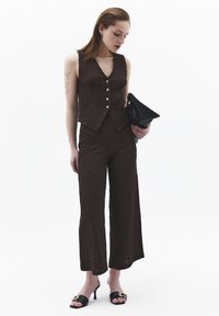 OXXO OXXO WIDE LEG MIDI CULOTTE PANTS - Broek - chocolate brown ...
