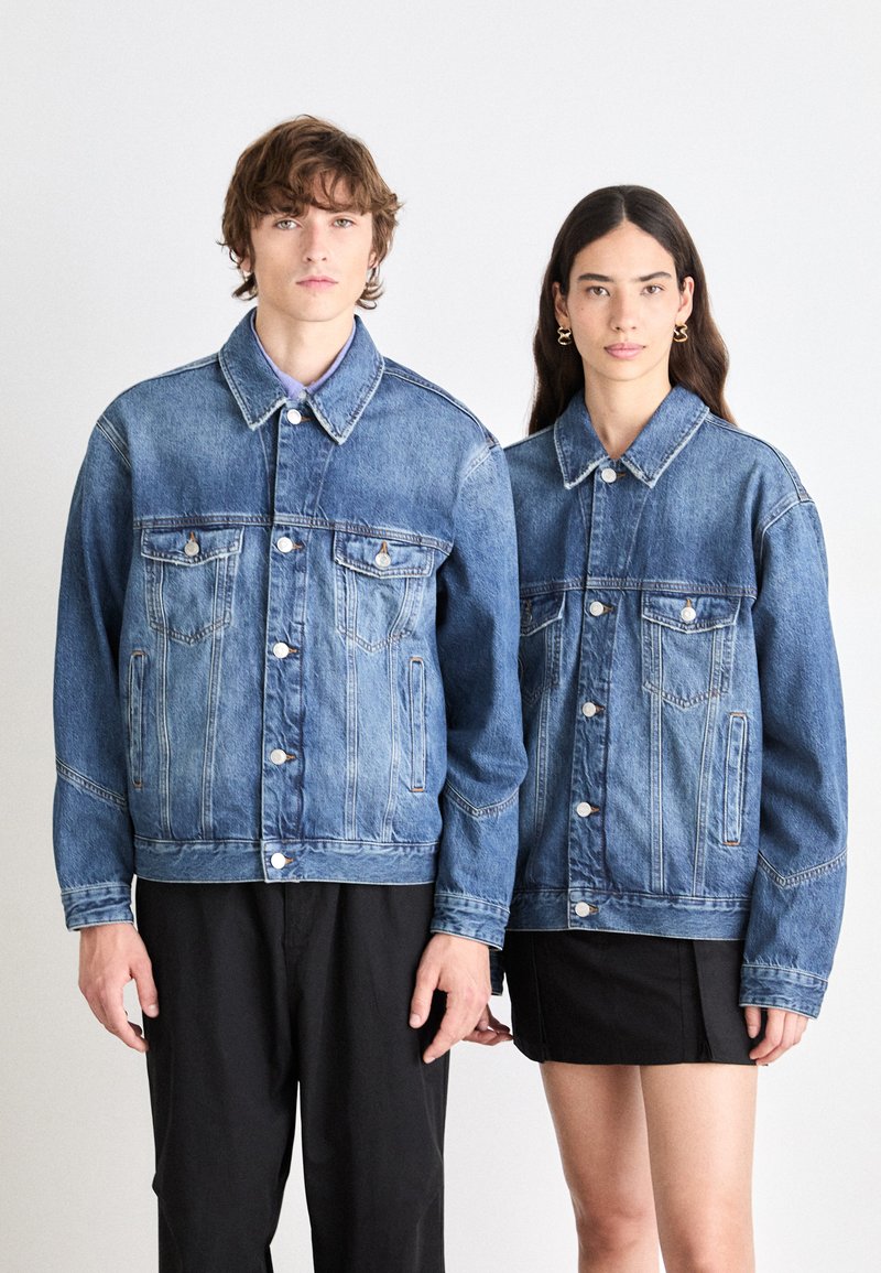 Tommy Jeans GAME DAY JACKET UNISEX - Denim jacket - indigo/blue - Zalando