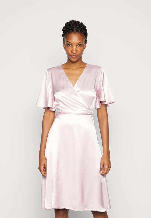 Cocktailkjoler på nett | Dame | Elegante festkjoler | ZALANDO - Side 2