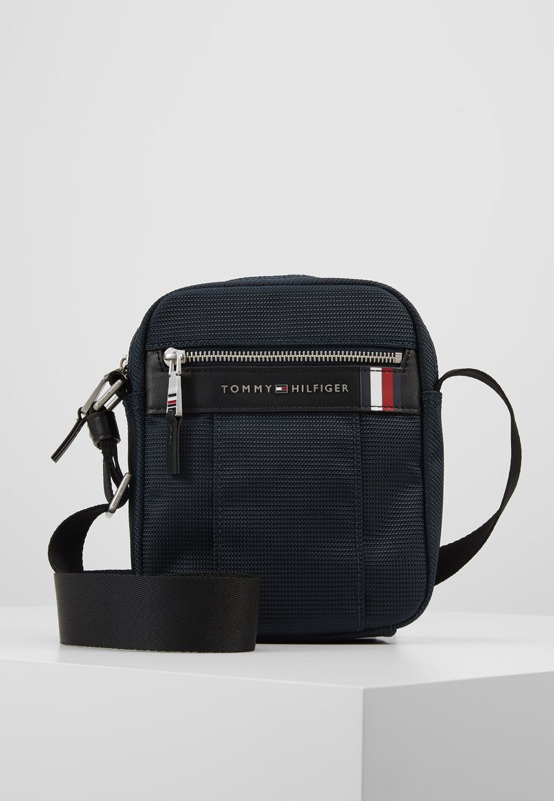 Tommy Hilfiger ELEVATED NYLON MINI REPORTER - Umhängetasche - blue/blau ...