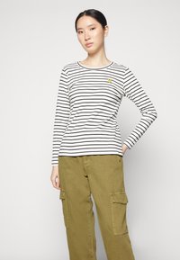 Kaffe ELEKTRA CROPPED PANTS - Cargobroek - washed lizard/groen - Zalando.nl