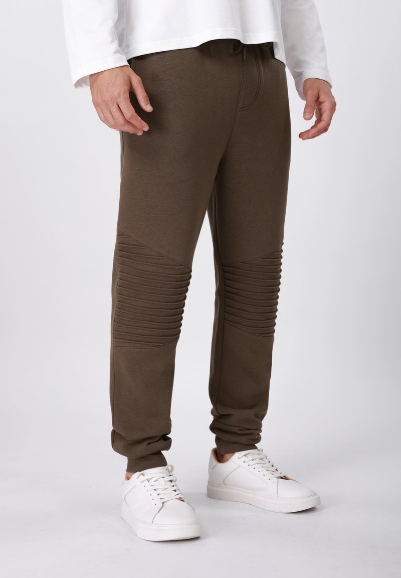 Pier One - Spodnie treningowe/brązowy - Zalando.pl