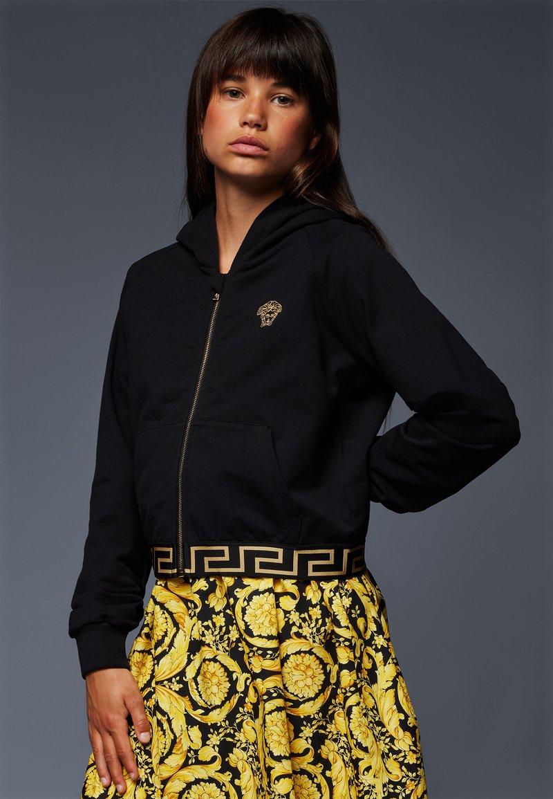 Versace MEDUSA EMBROIDERY - Zip-up sweatshirt - black/gold/black ...
