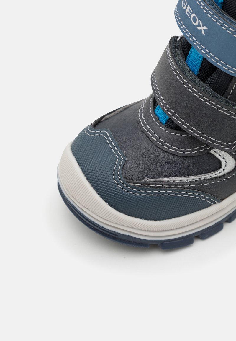 Geox Boy's Flanfil Navy/Sky Waterproof (Sizes 23-27) Tip