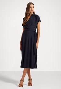 Lauren Ralph Lauren BELTED CREPE DRESS - Jurk - lighthouse navy/blauw - Zalando.nl