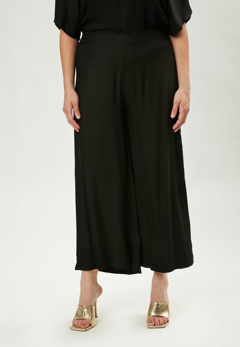 Maison Form'elle WIDE LEG - Pantalones - black/negro - Zalando.es