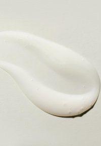 Rituals PURIFYING SCALP SCRUB & SHAMPOO - ELIXIR COLLECTION - Shampoo ...