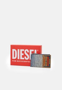 Diesel JACKRON CARD HOLDER COIN M UNISEX - Geldbörse - h7663/blue denim ...