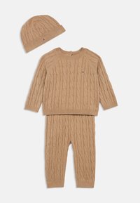 Tommy Hilfiger CABLE GIFT BOX SET UNISEX - Mütze - malted milk heather ...