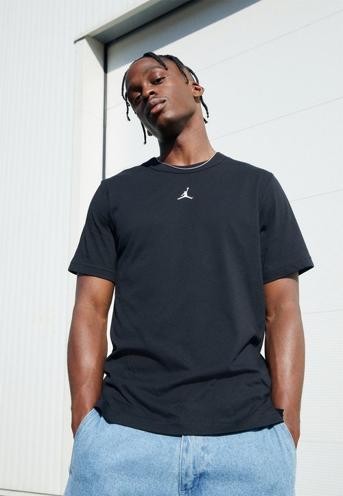 Jordan SPORT WOVEN DIAMOND SHORT - Korte sportsbukser - black/white ...