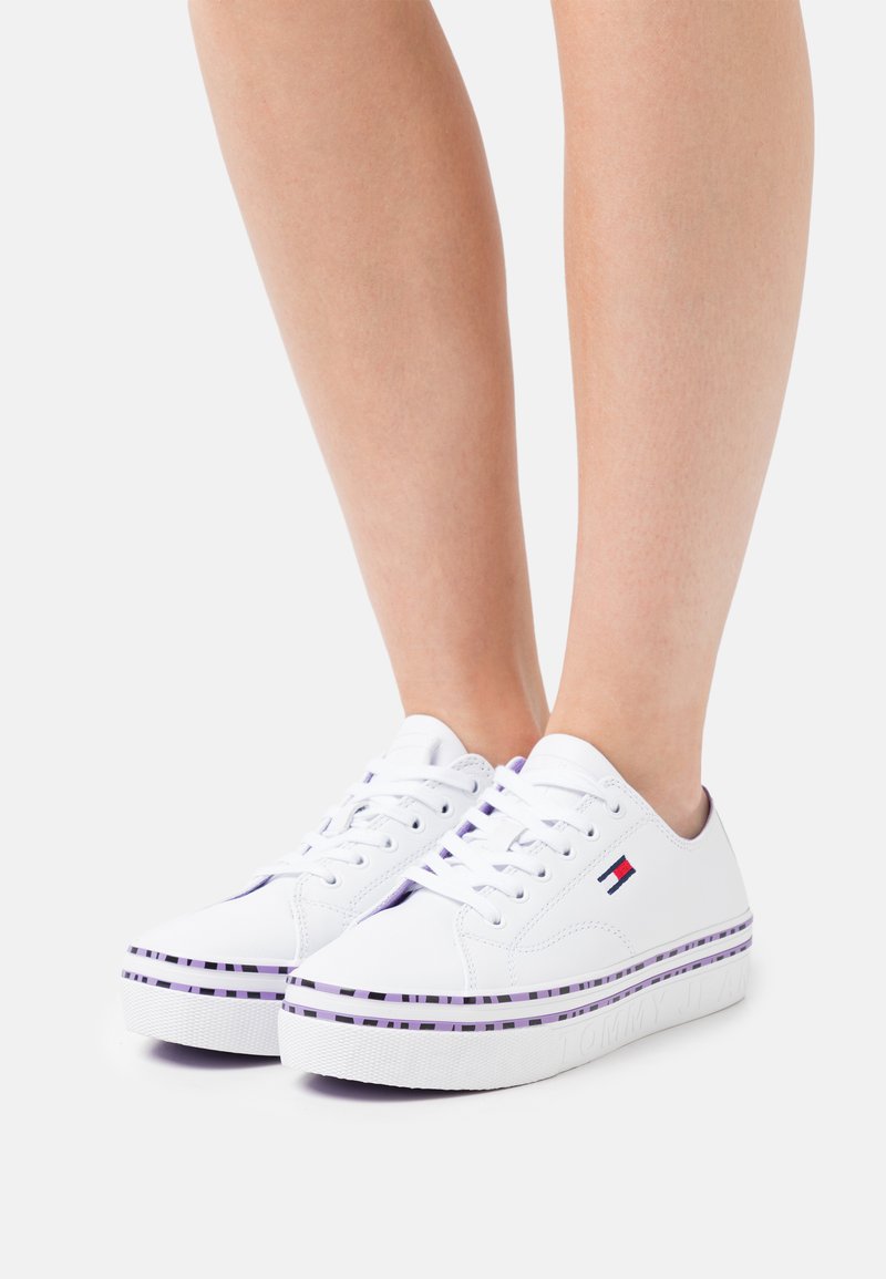 Tommy Jeans PLATFORM - Trainers - white - Zalando