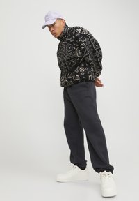 Jack & Jones BILL - Trainingsbroek - black/zwart - Zalando.nl